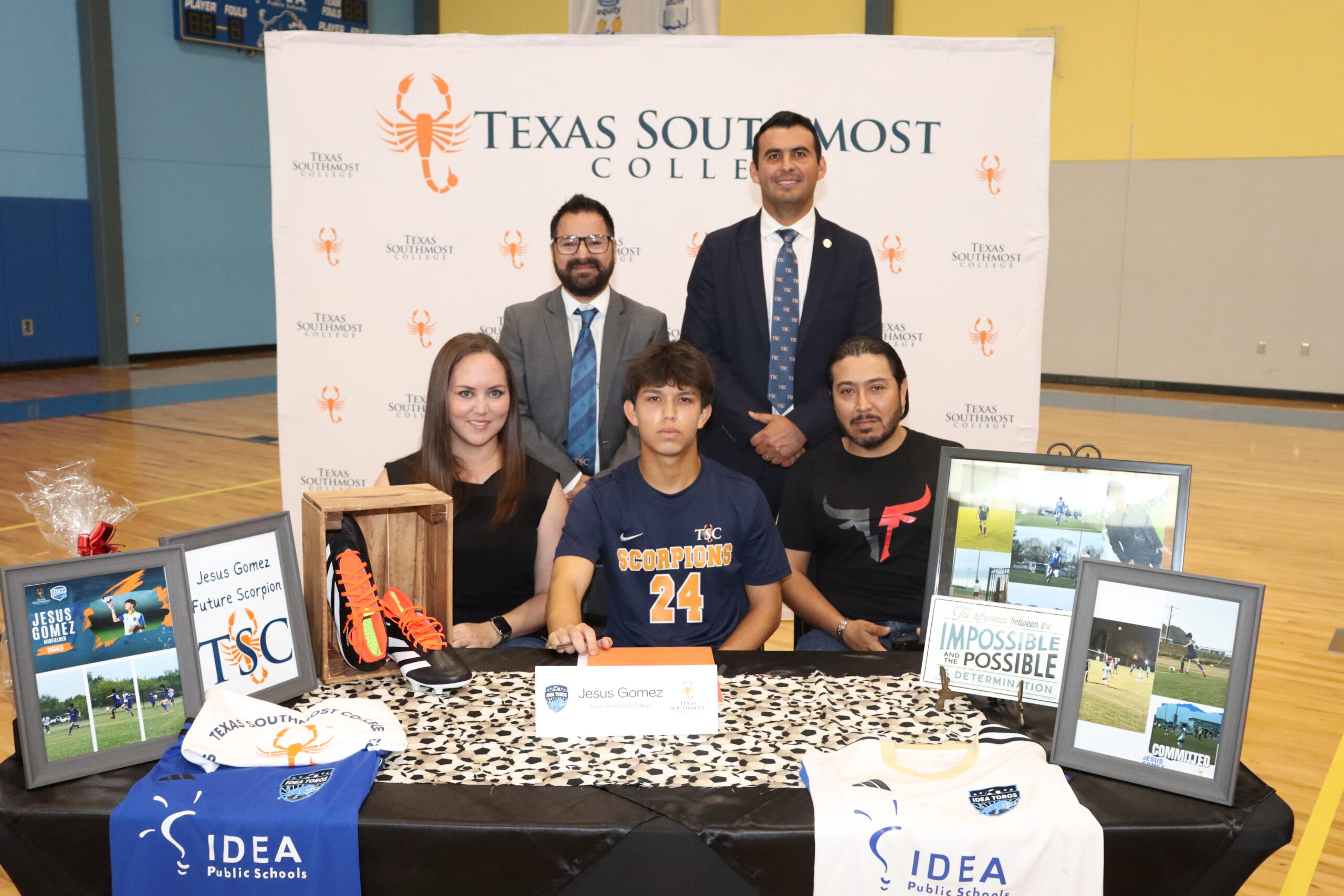 Photos: Jesus Gomez - IDEA Toros Signing - Texas Southmost College News